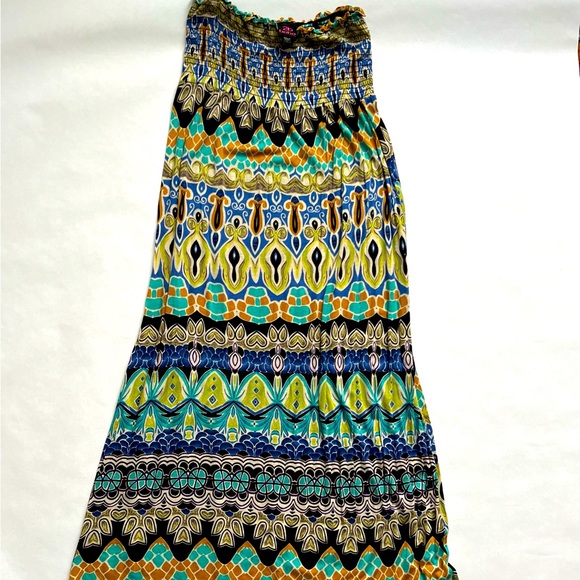 2B Bebe | Dresses | Beautiful Long Large Strapless Maxi Dress | Poshmark